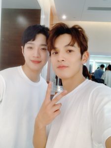 หวัง รุ่นเจ๋อ (Wang Runze) พระรองหล่อ อบอุ่น จากซีรีส์ สิ่งเล็ก ๆ ที่เรียกว่ารัก