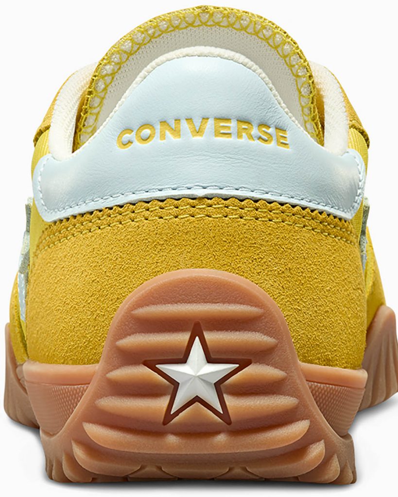 รองเท้าข้อสั้นรุ่นใหม่ RUN STAR TRAINER จาก CONVERSE